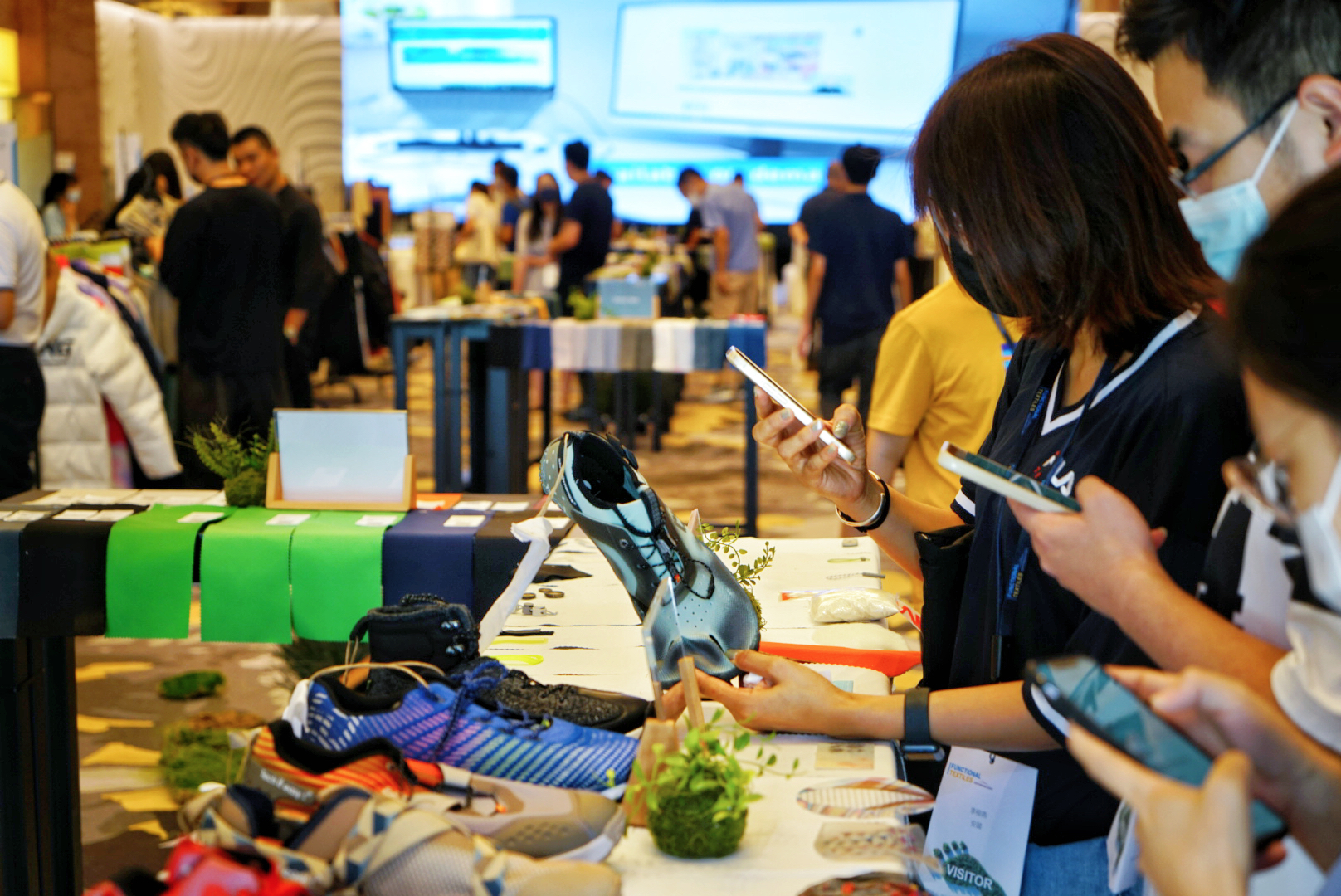 Photo Galery - FUNCTIONAL TEXTILES SHANGHAI by PERFORMANCE DAYS ...